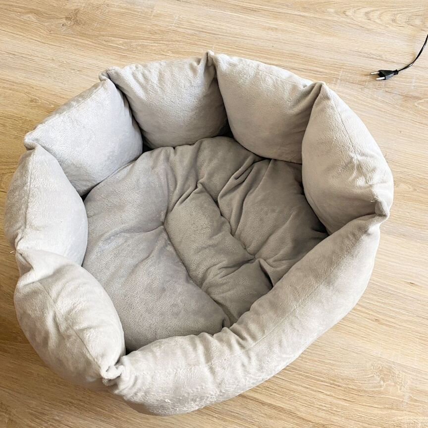 Лежанка для собачек и кошечек