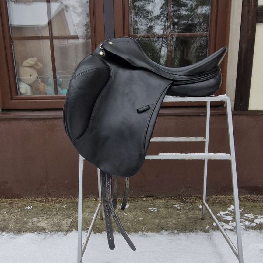 Седло выездковое Prestige