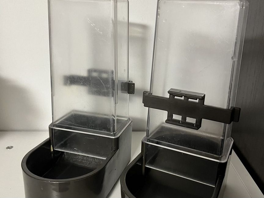 Поилка, кормушка, миска для птиц, попугаев