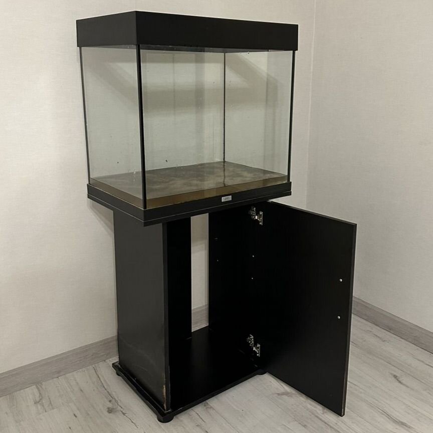 Аквариум с тумбой juwel