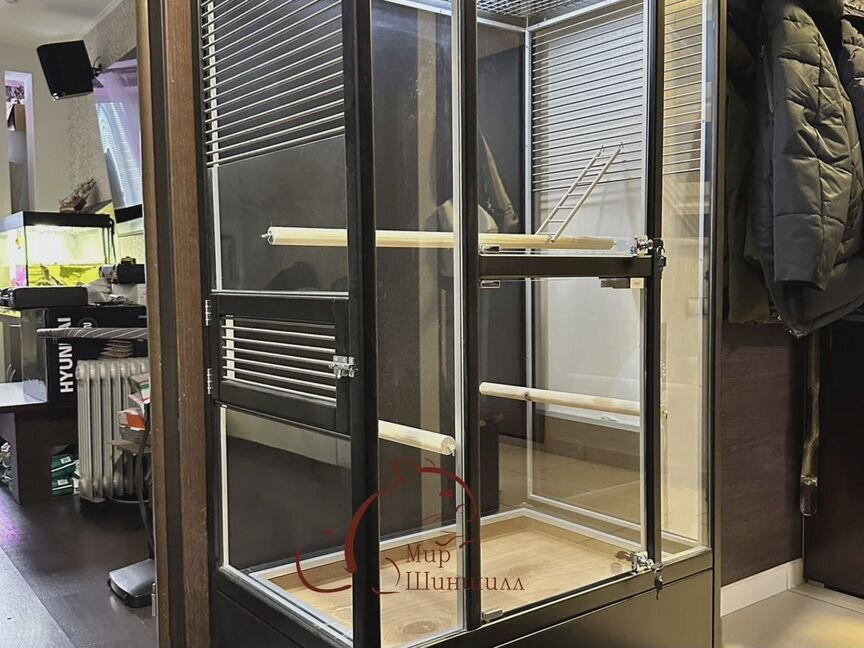 Клетка-витрина для попугаев "Афина-2"