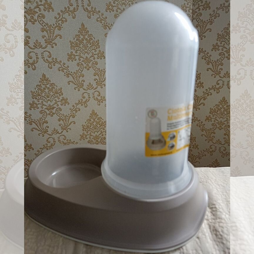 Кормушка миска для животных с дозатором