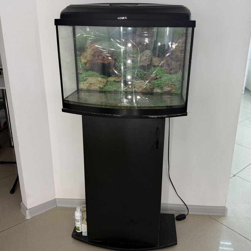 Аквариум с тумбой