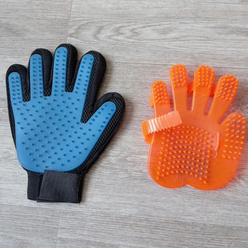 Перчатки-щетки для чистки шерсти у животных