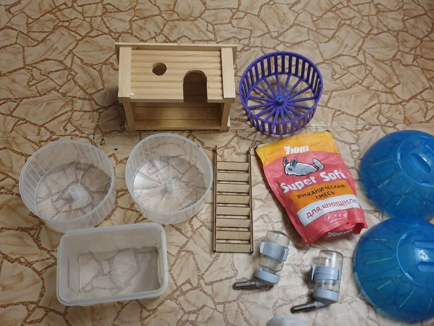 Принадлежности для хомяка и шиншил