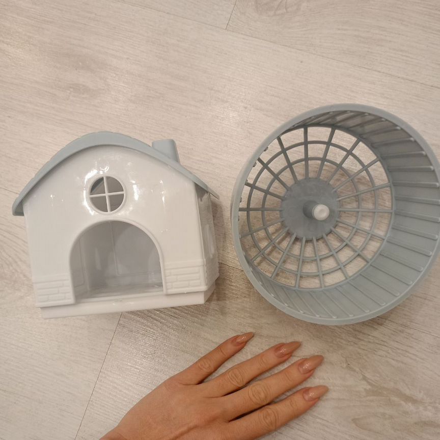Домик и колесо для хомяка