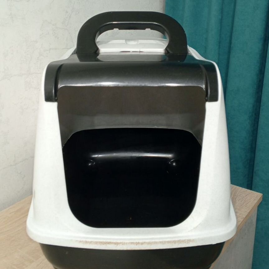 Закрытый лоток для кошки