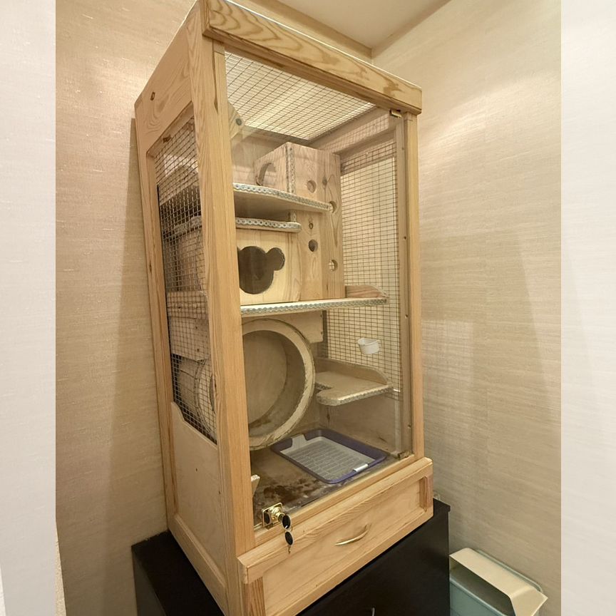 Витрина для шиншилл