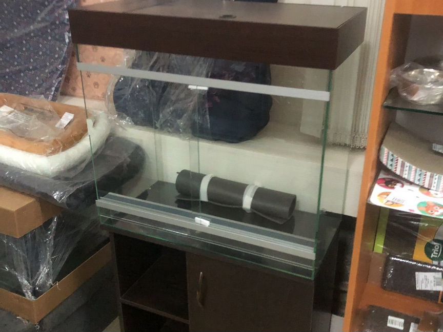 Террариум с тумбой