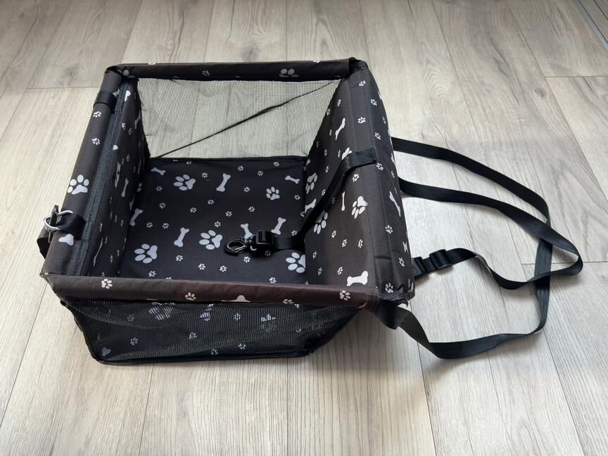 Автокресло для собак