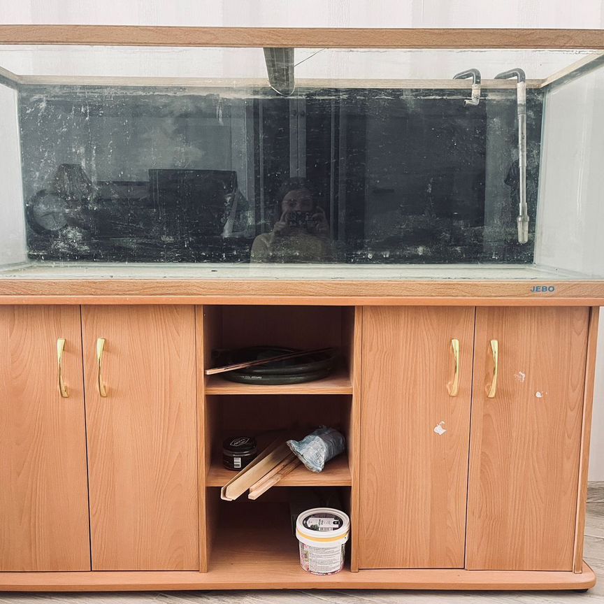 Аквариум с тумбой