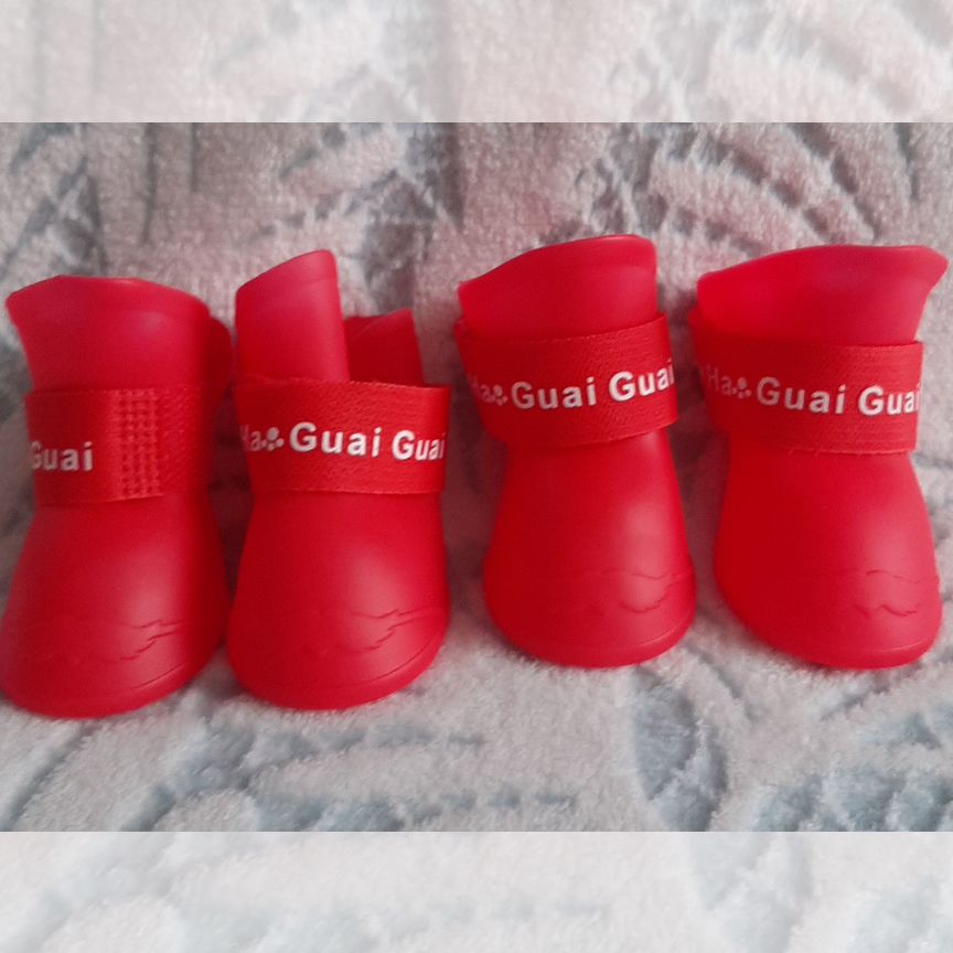 Резиновые сапожки для собаки. Размер М