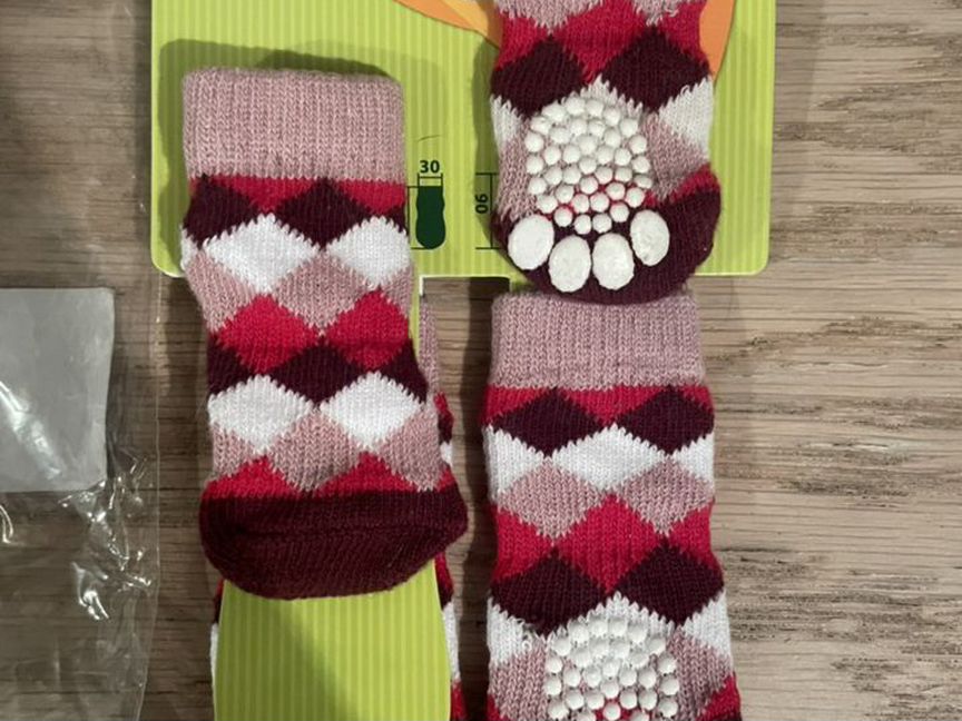 Носки, сапожки, шубка,комбенизин для собак