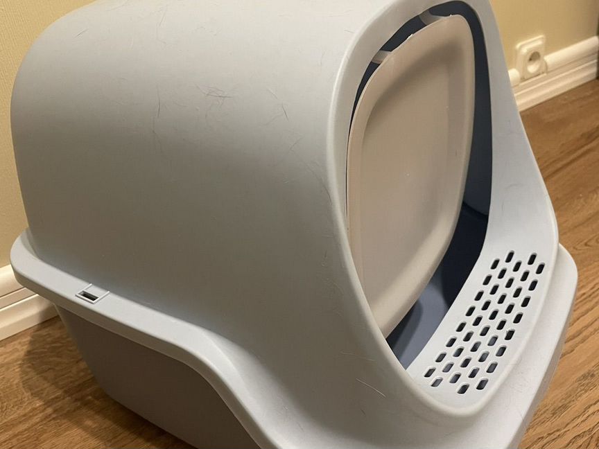 Закрытый лоток для кошек