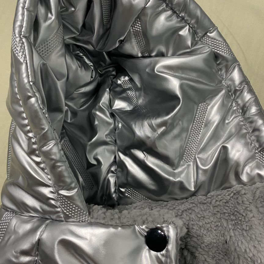 Зимний комбинезон для собак мелких пород