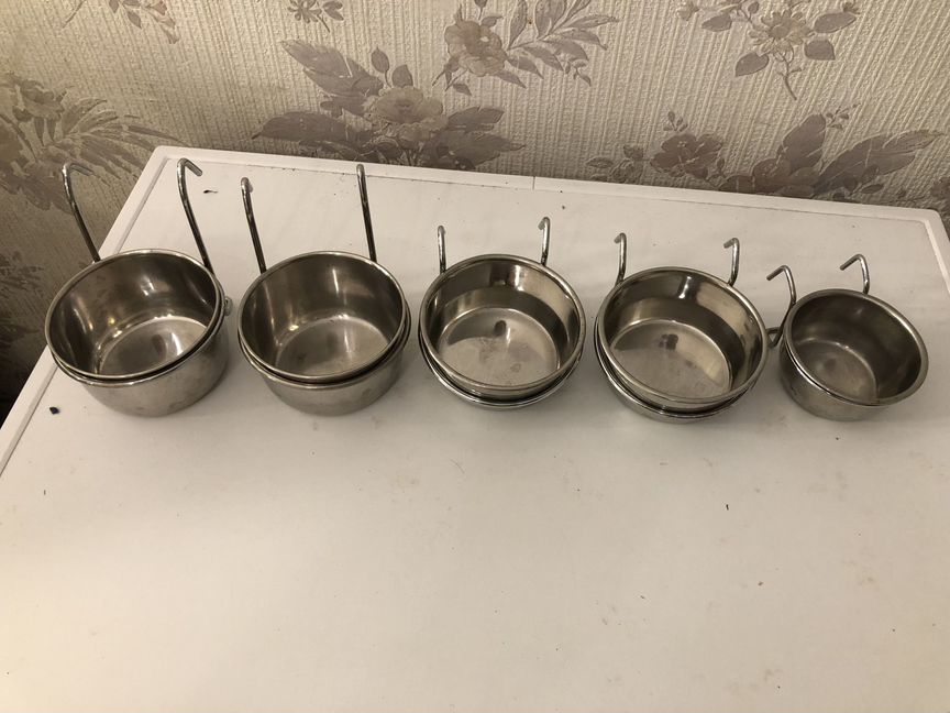 Миски для грызунов и птиц с креплением на клетку