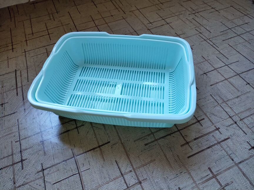 Лоток для кошек Догуш средний 42 х 31 х 12, миски