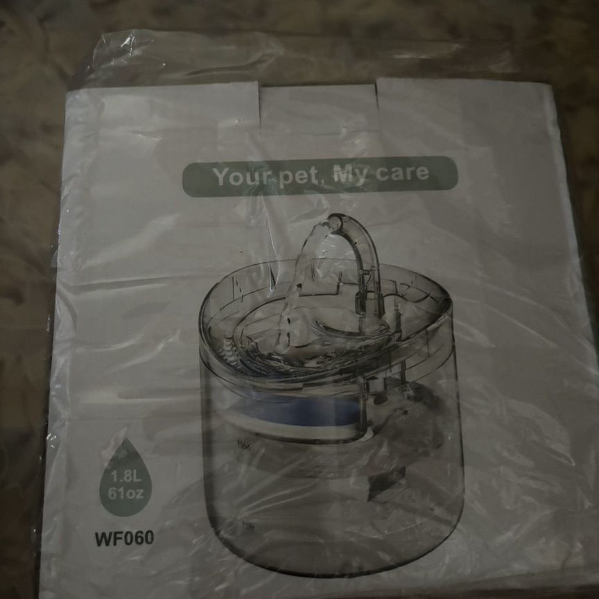 Автоматическая поилка для собак, кошек, енотов