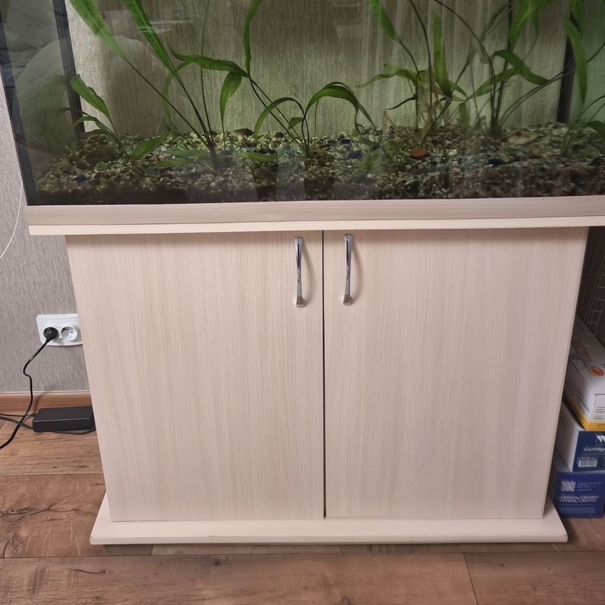 Аквариум с тумбой