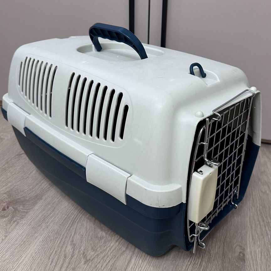 Переноска для кошек и собак пластиковая