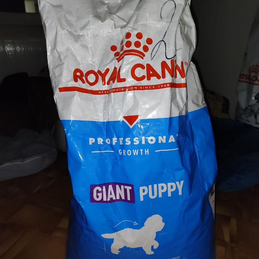 Royal canin giant puppy 7кг