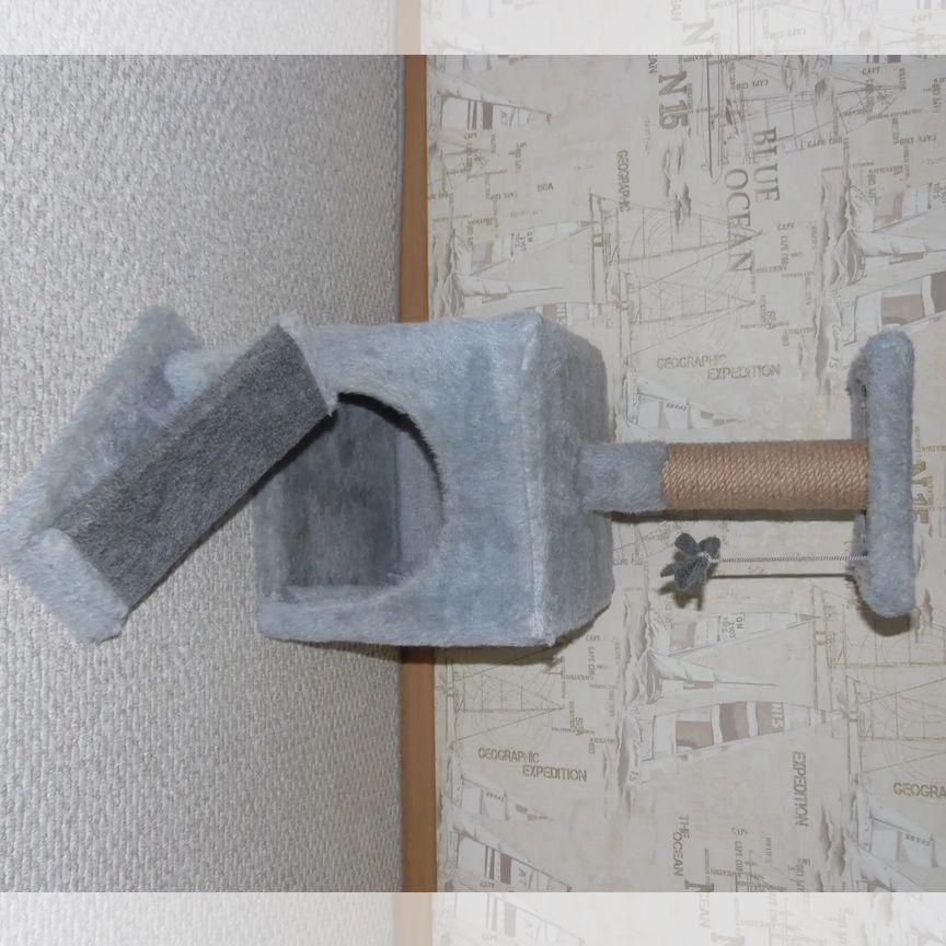 Домик для кошки с когтеточкой