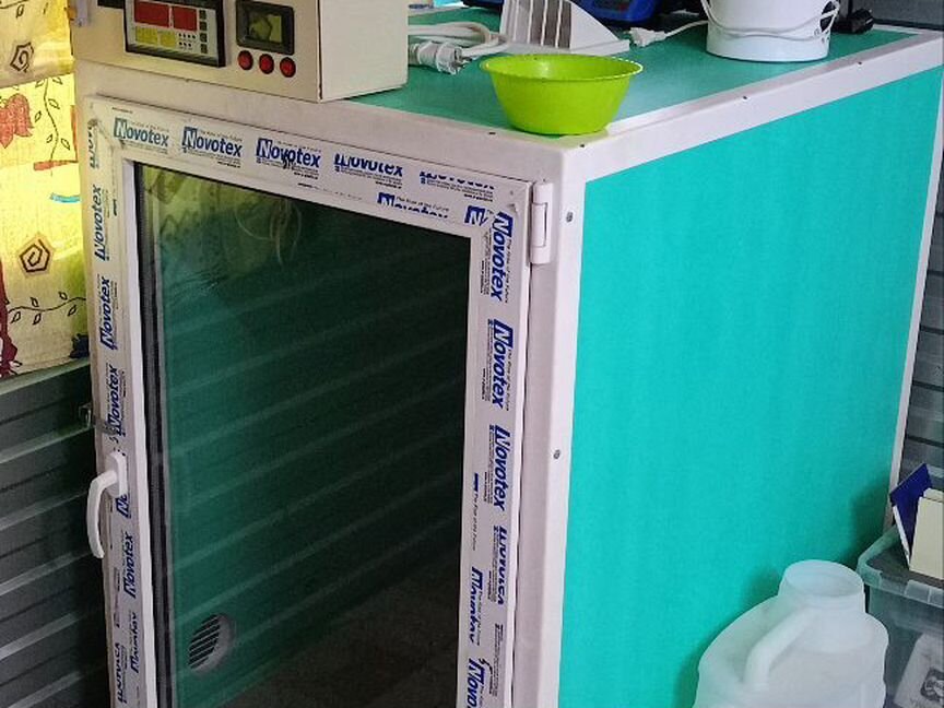 Инкубатор выводной на 750