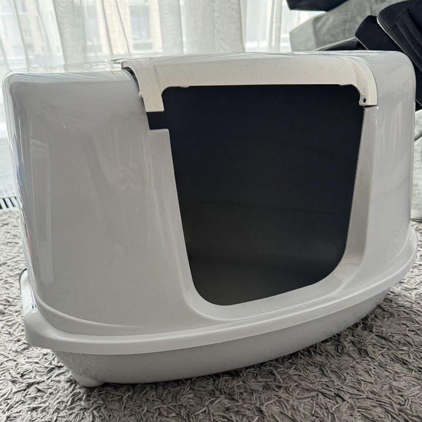 Закрытый лоток для кошек большой