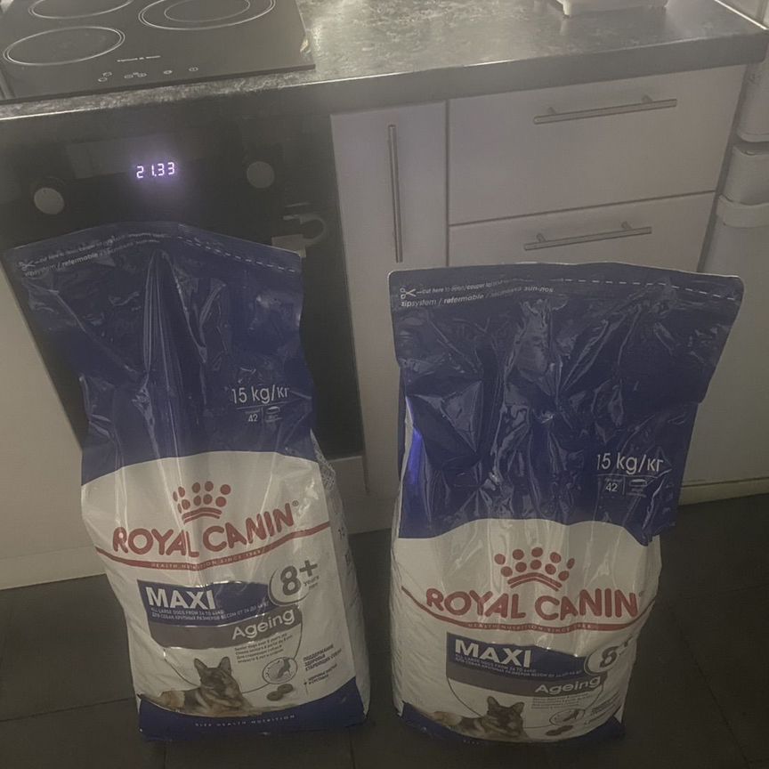 Корм royal canin maxi ageing 8 