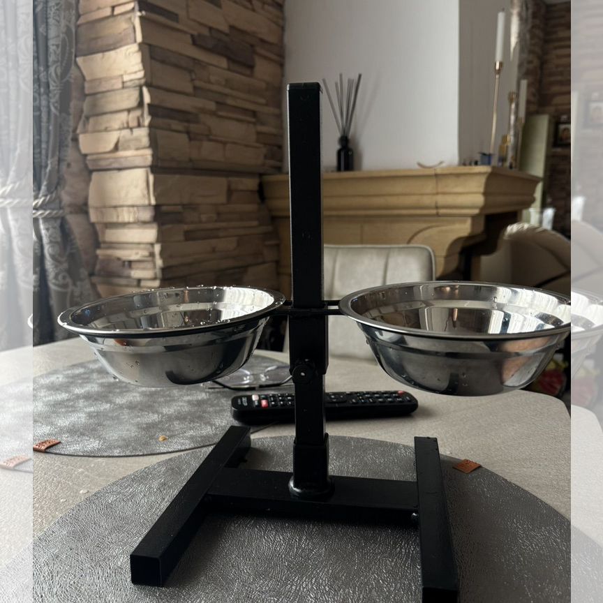 Миски для собак с подставкой 500 мл