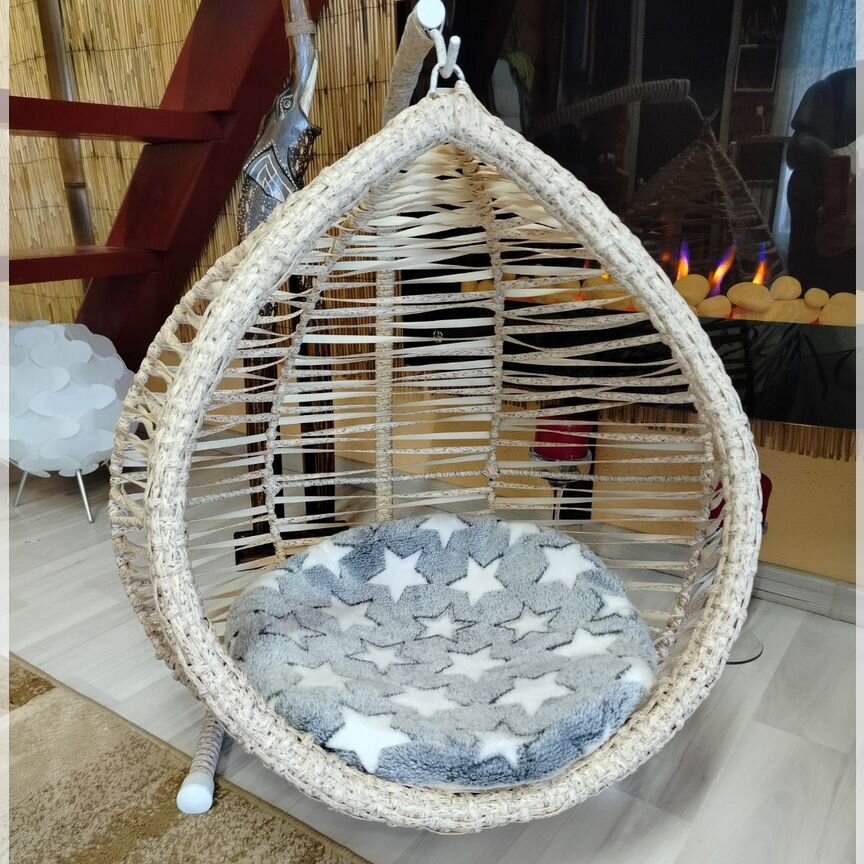 Лежанка для собак и кошек