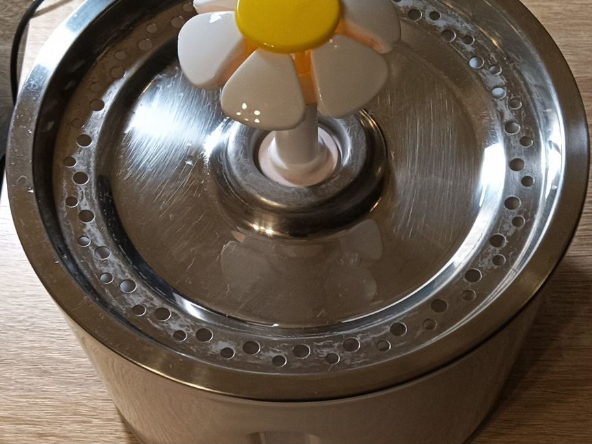 Автоматическая поилка для животных