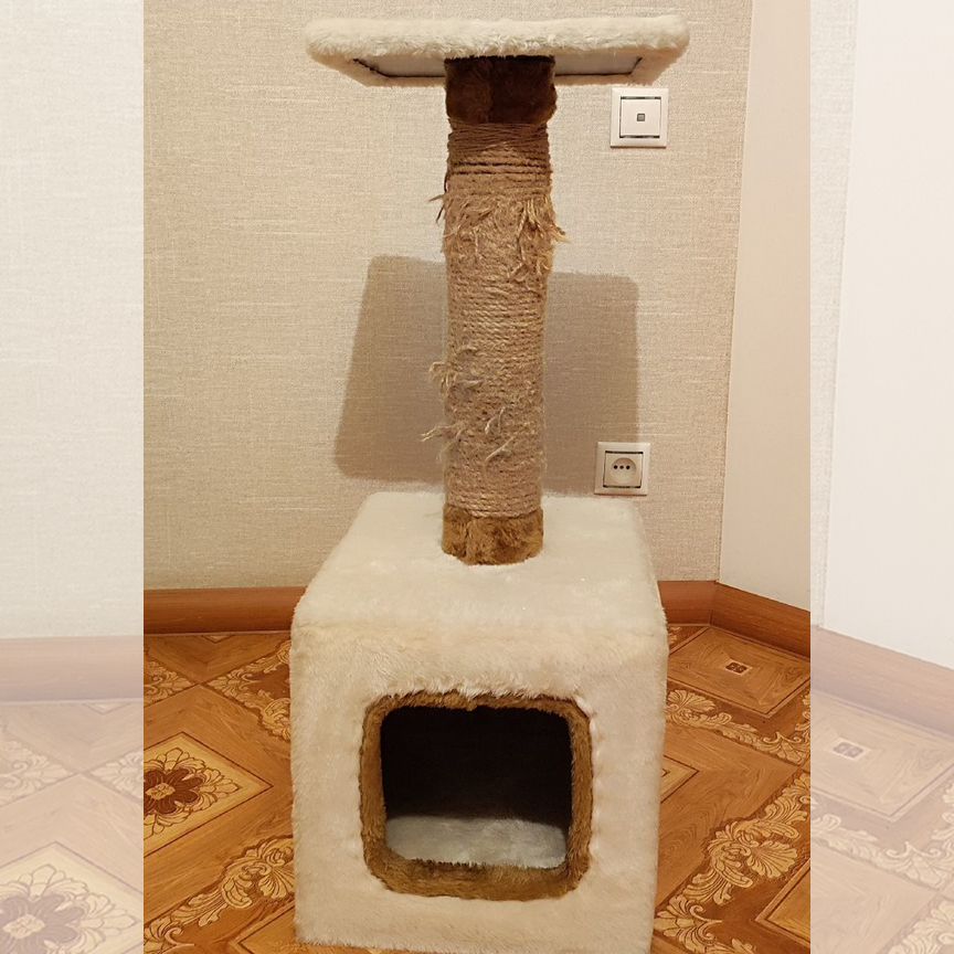 Домик для кошки с когтеточкой бу
