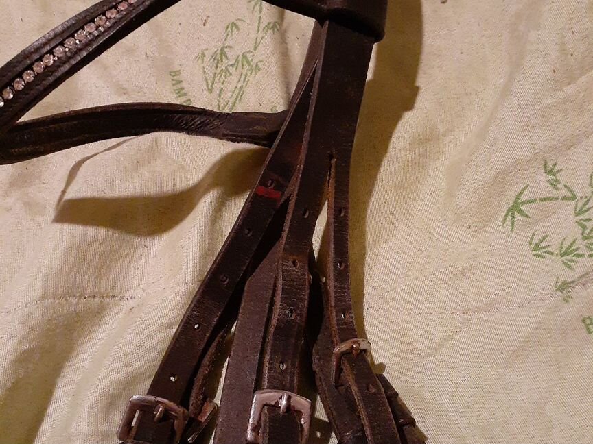 Продам амуницию на пони