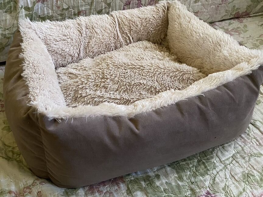 Лежанка для кошек и мелких собак