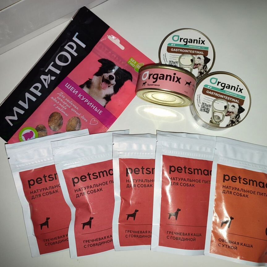 Корм и лакомства для собак