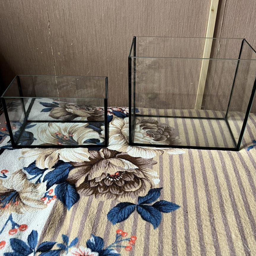 Аквариумы не Большие 2шт