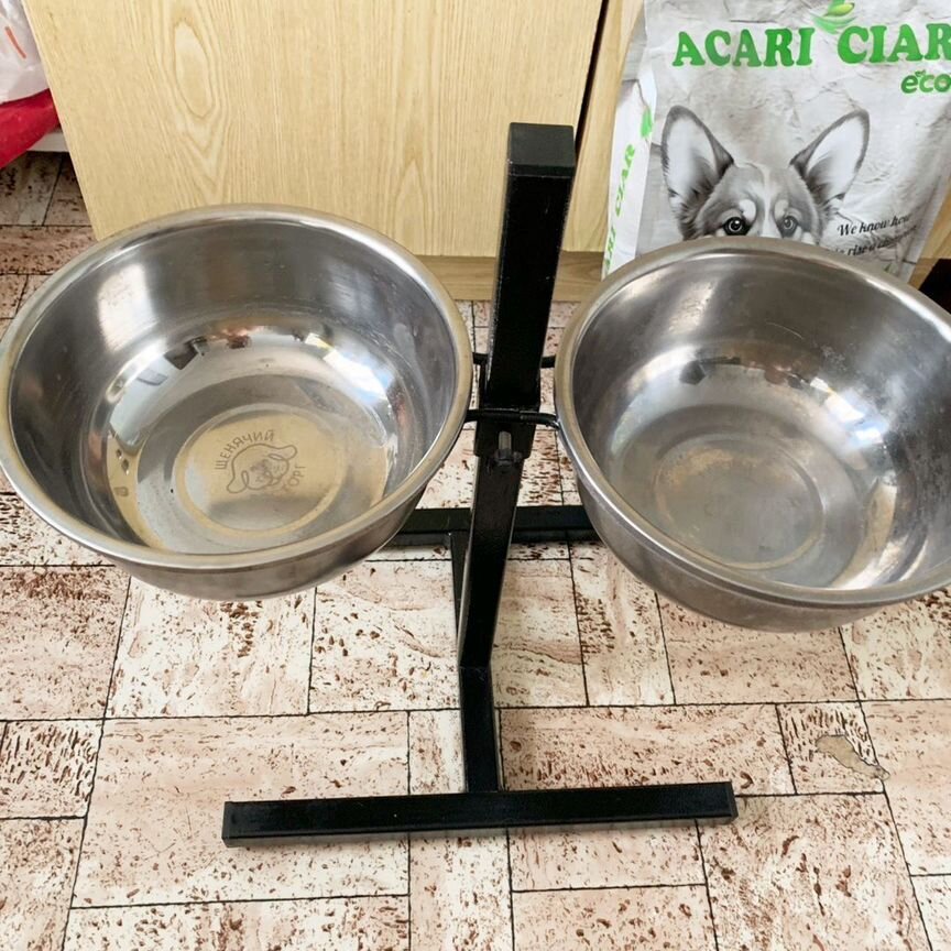 Миски для собак с подставкой б/у