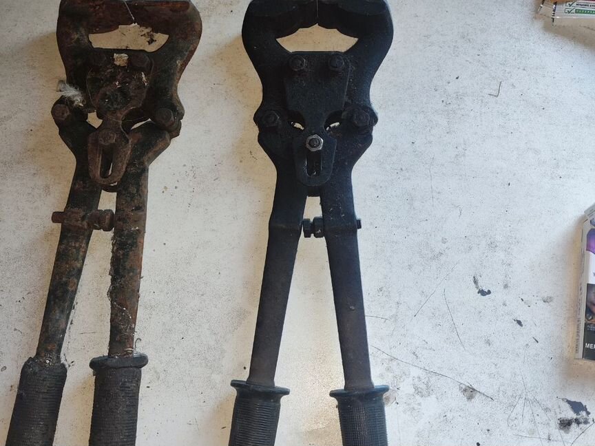 Щипцы для ветобработки копыт у коров