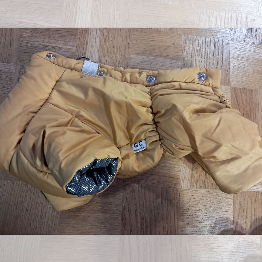 Зимний комбинезон для маленьких собачек