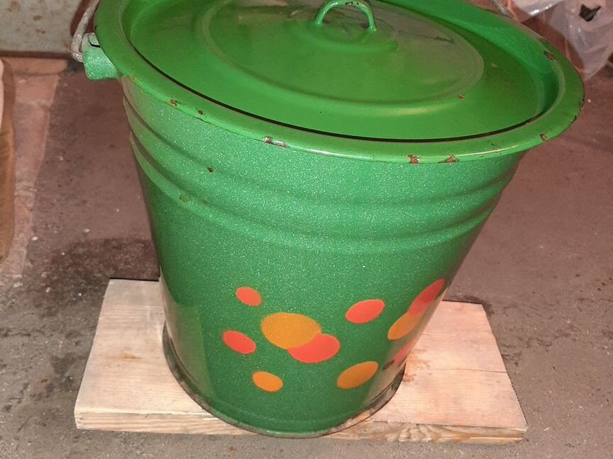 Ведро эмалированное СССР с крышкой
