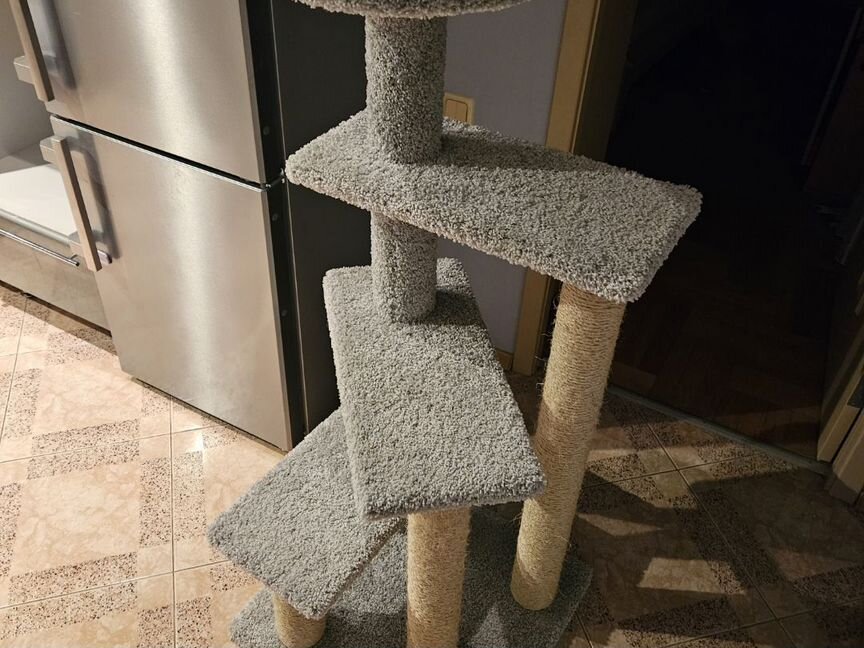 Когтеточка лесенка с лежанкой для кошек