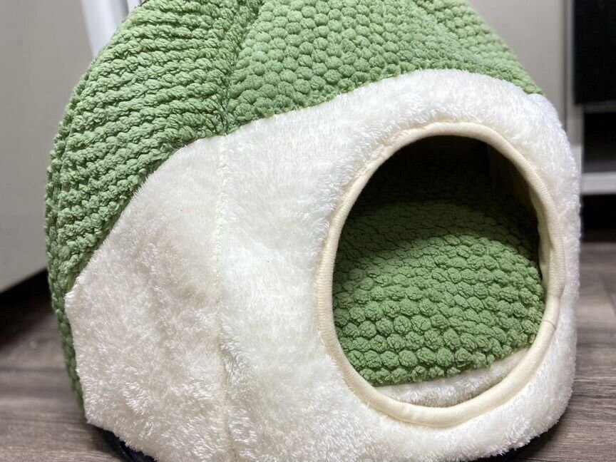 Домик лежанка для собак и кошек