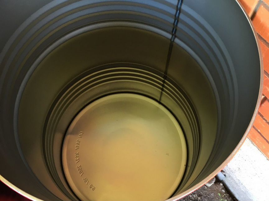 Для воды, фуража бочки