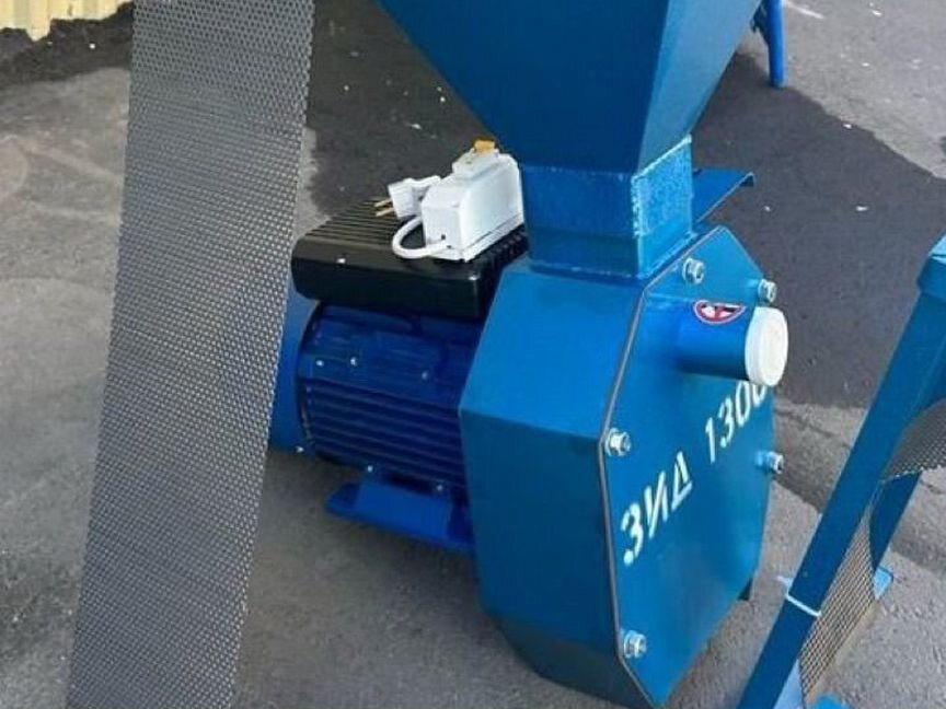 Зернодробилка 1300кг 220в