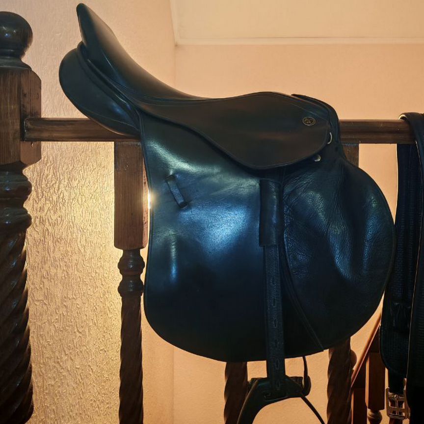 Конкурное седло