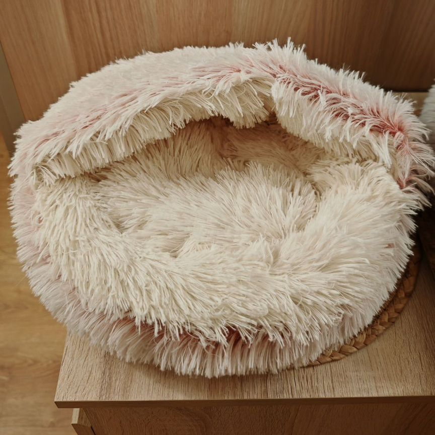 Лежанка для кошек новая