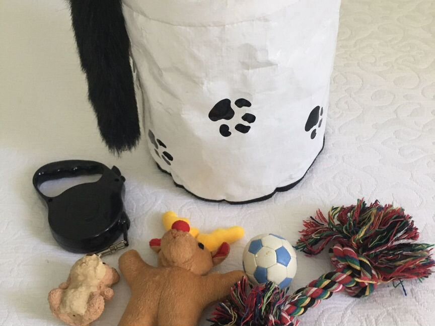Поводок, игрушки, мешок Икея для хранения