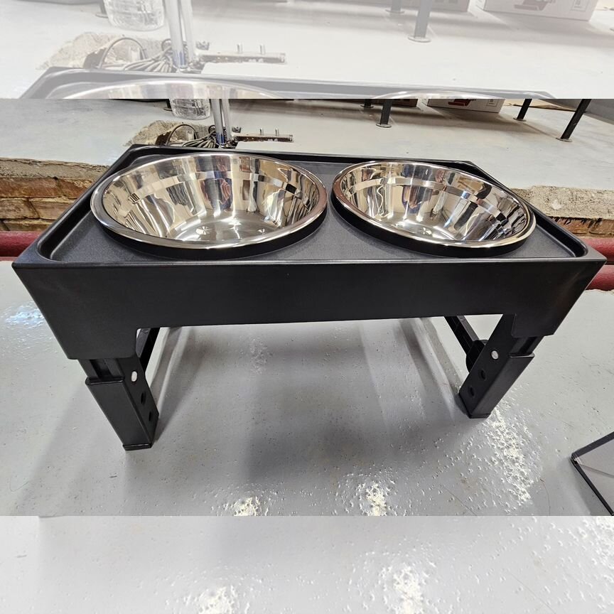 Кормушка для собак, подставка для мисок новая