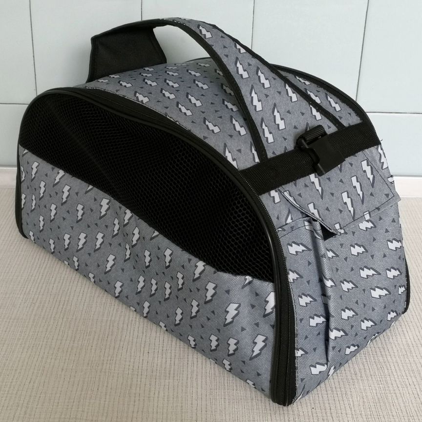 Переноска для кошек и маленьких собачек